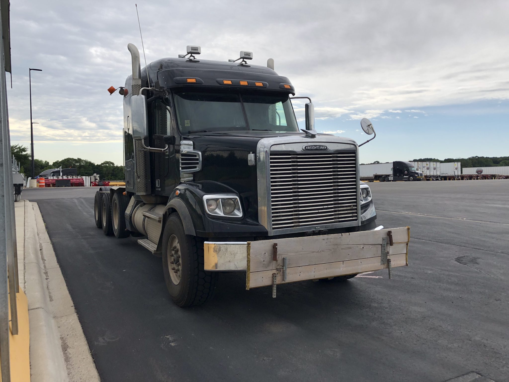 IMG_3817 - Anderson Trucking Service